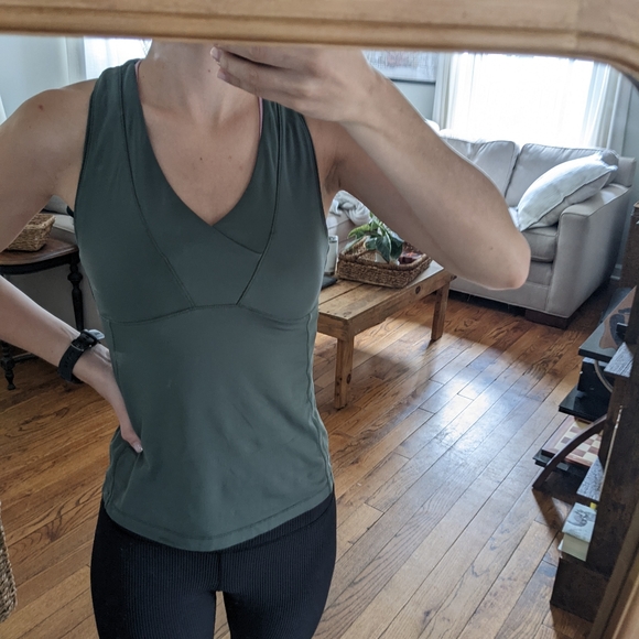 Lole | Tops | Green Workout Tank Xs | Poshmark